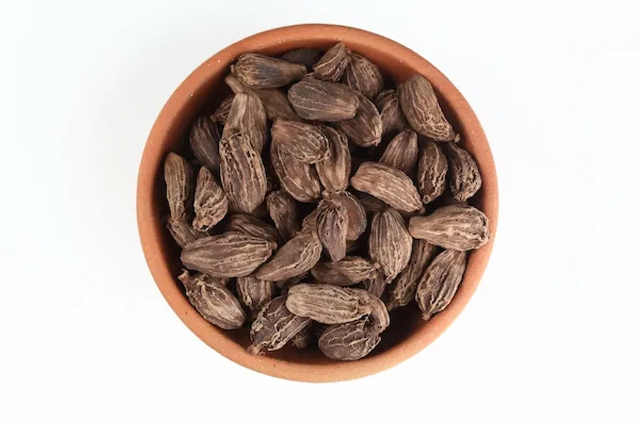 Benefits Of Black Cardamom