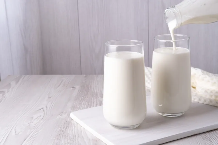 10 Proven Health Benefits of Drinking Buttermilk Daily