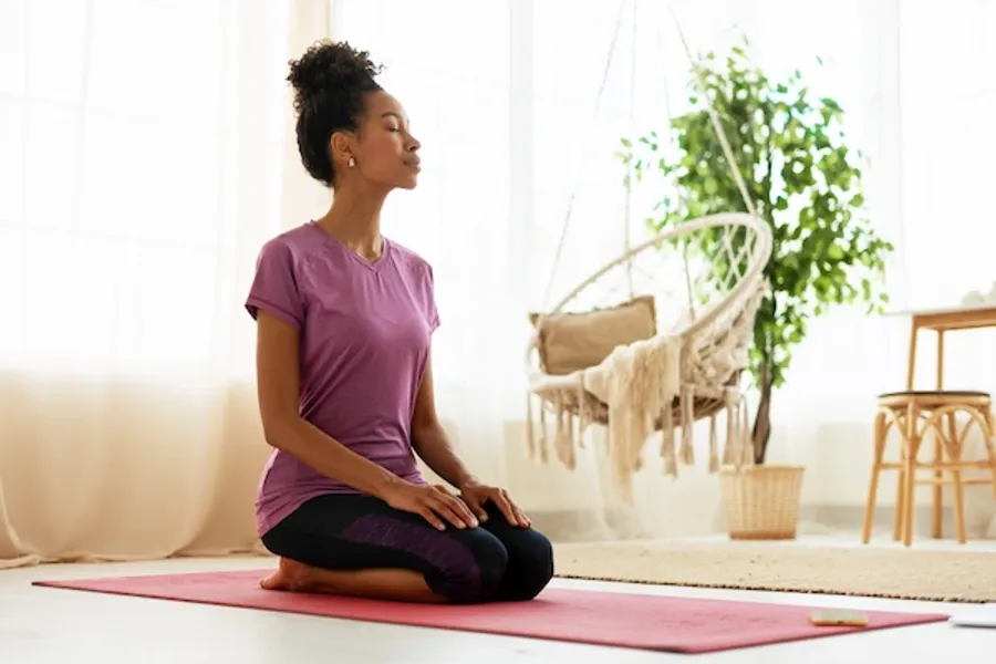 Vajrasana Pose: Amazing Health Benefits and How to Do It