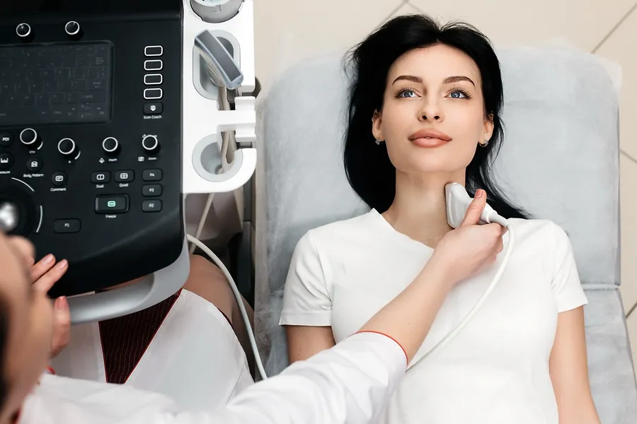Causes, Symptoms, and Treatment of an Enlarged Thyroid Gland